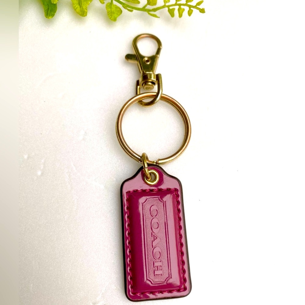 Coach Keychain Crimson Red - Gem